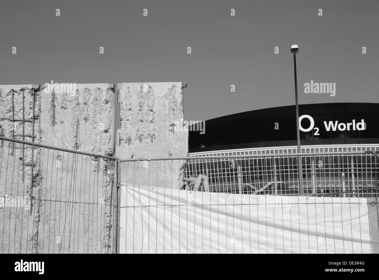 In front of o2 world hi-res stock photography and images - Alamy