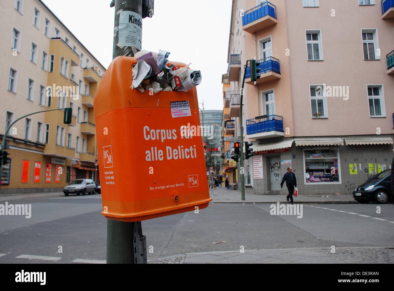 Berlin Germany Full Trash Can High Resolution Stock Photography and ...