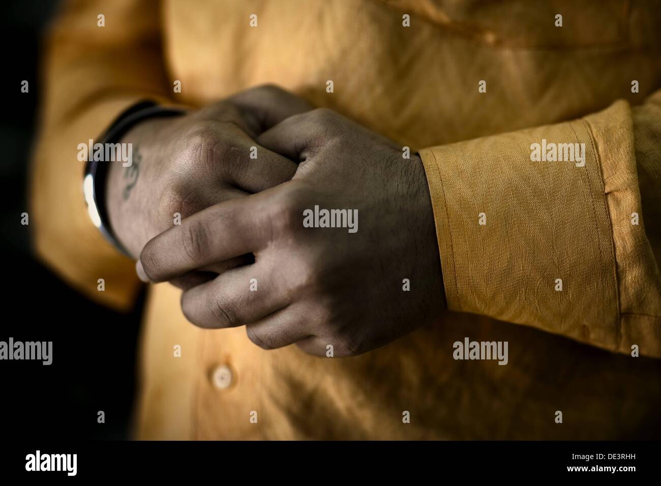 Pakistan hand gesture hi-res stock photography and images - Alamy