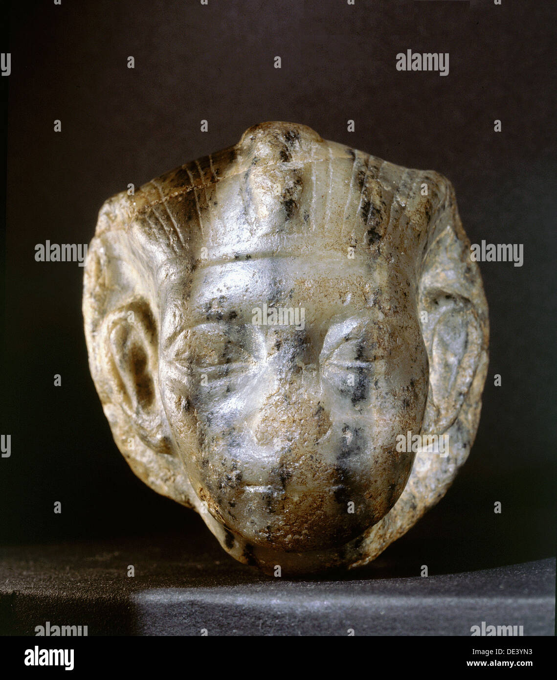 Sesostris iii hi-res stock photography and images - Alamy