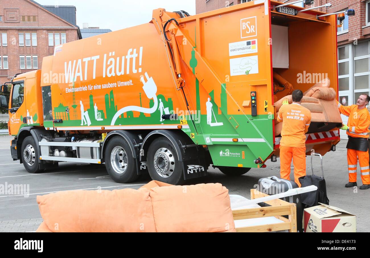 Berlin, Germany. 11th Sep, 2013. Bulky trash is loaded into a new ...