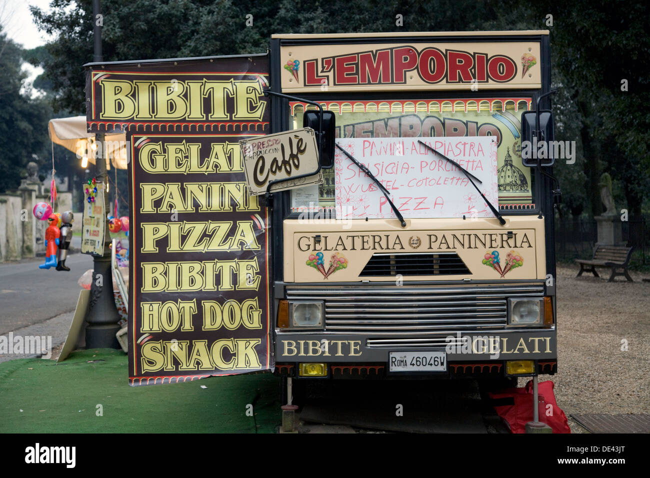 Roman truck hi-res stock photography and images - Alamy