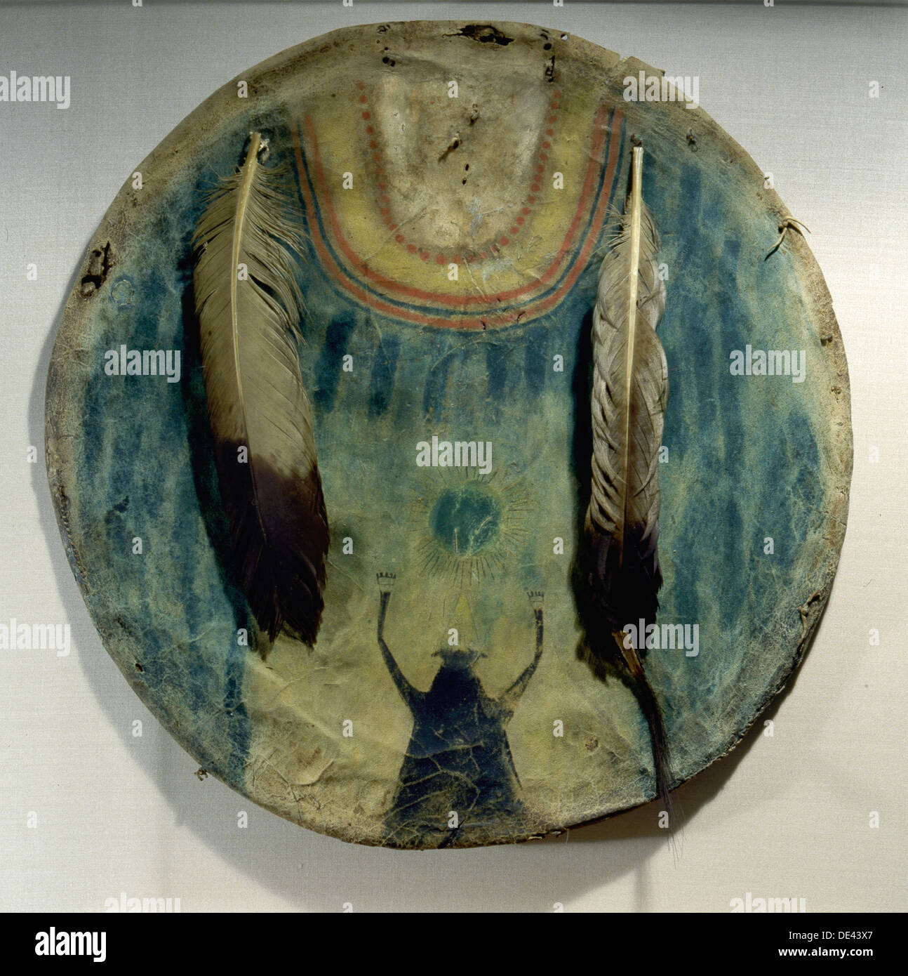 Native American War Shield High Resolution Stock Photography and Images ...