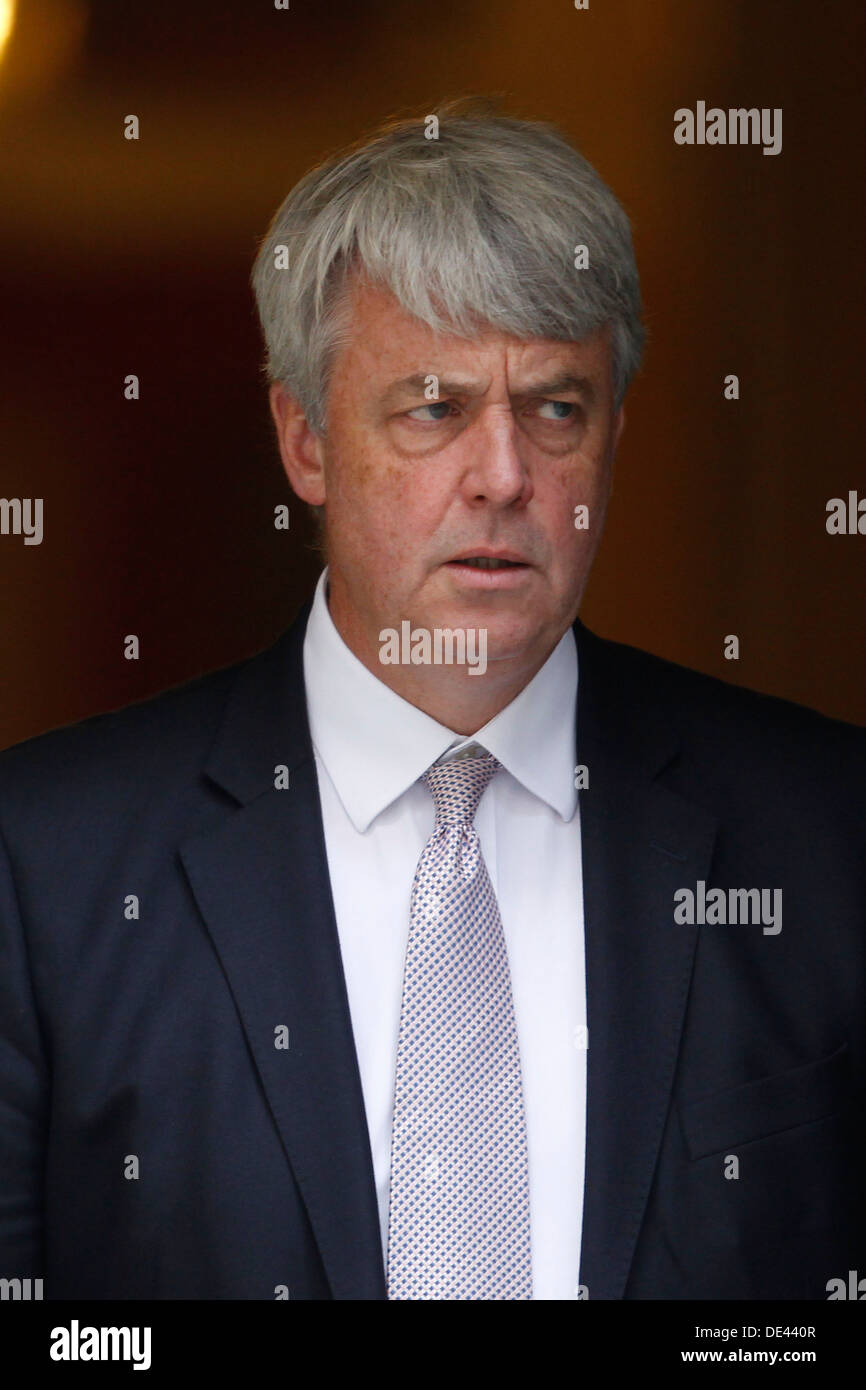 Leader of the commons cabinet meeting hi-res stock photography and ...