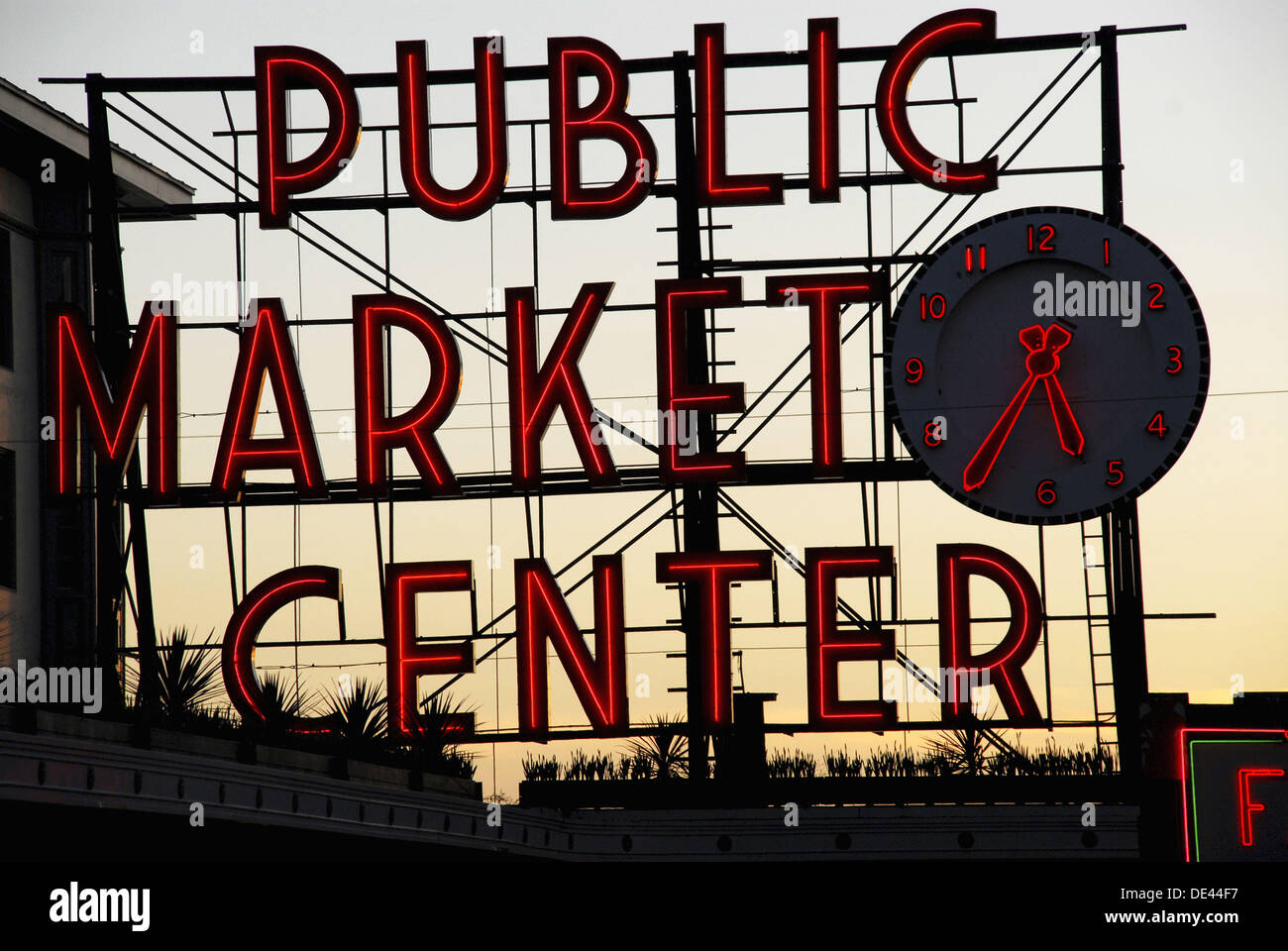 Iconic, Pike, Place, Market, Neon, Sign, Clock Stock Photo - Alamy