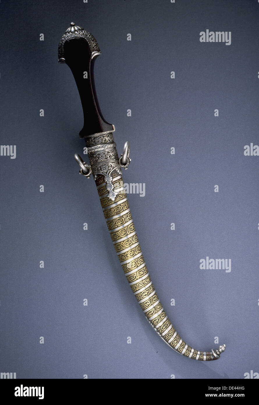 Berber dagger hi-res stock photography and images - Alamy