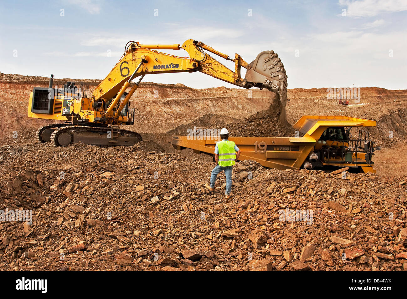 Open cast mine excavator High Resolution Stock Photography and Images ...
