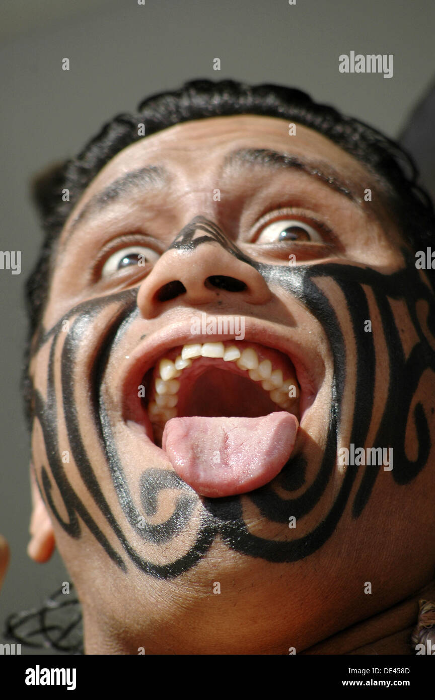 Maori haka tongue hi-res stock photography and images - Alamy