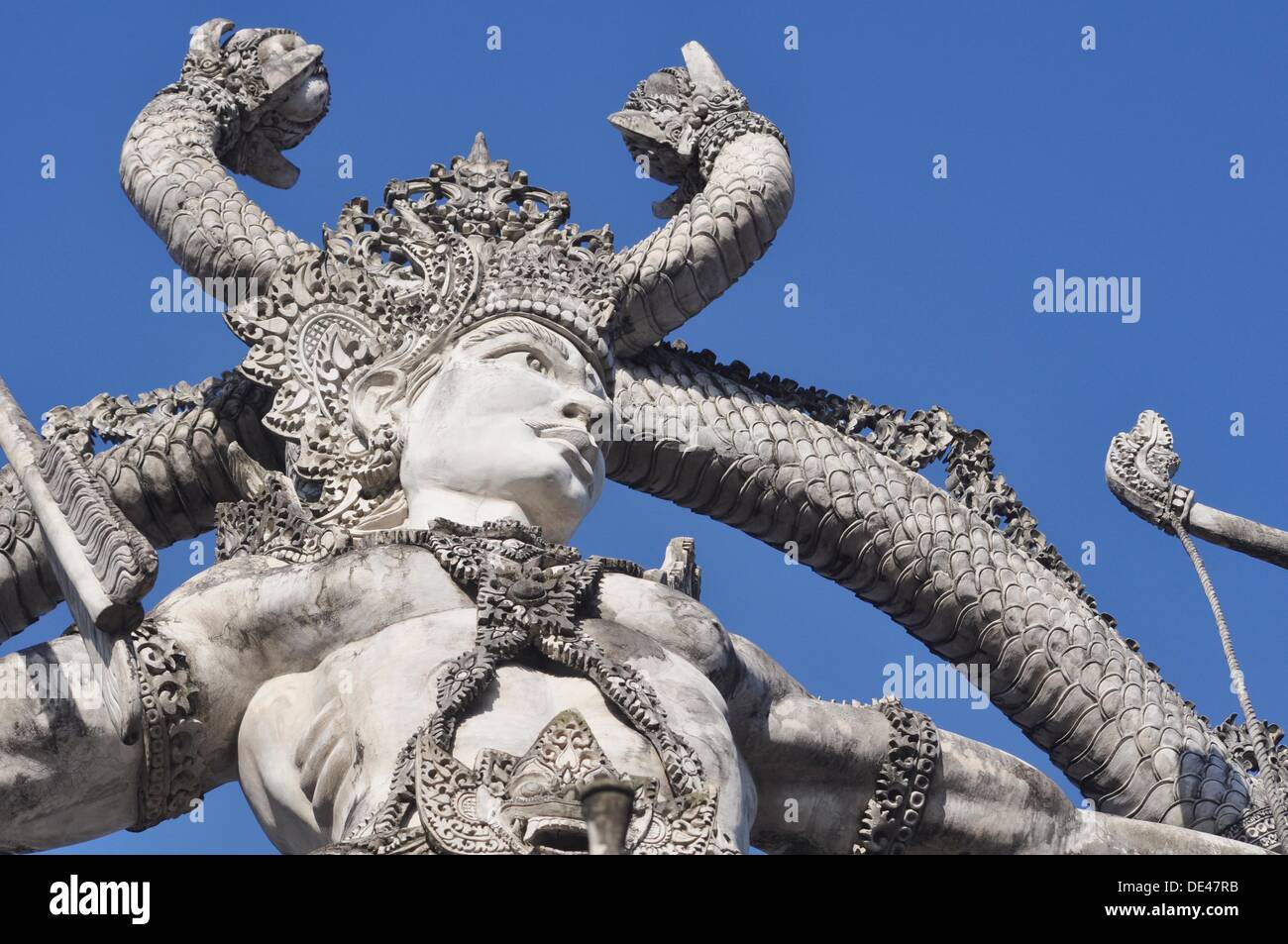 Statue of arjuna hi-res stock photography and images - Alamy