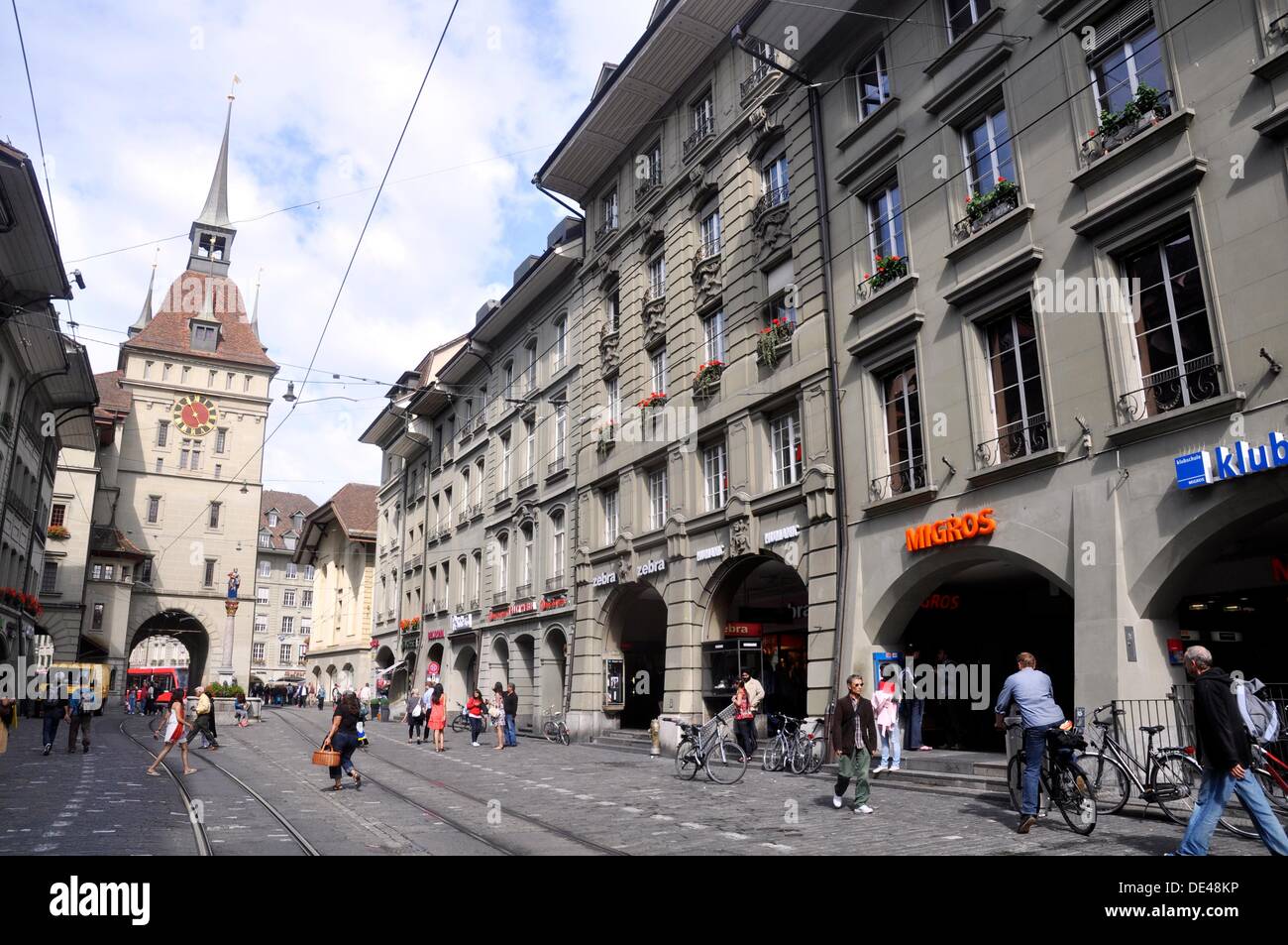 Kramgasse street by zytglogge hi-res stock photography and images - Alamy