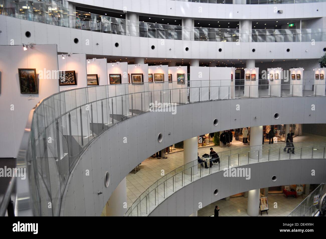 Acros japan hi-res stock photography and images - Alamy