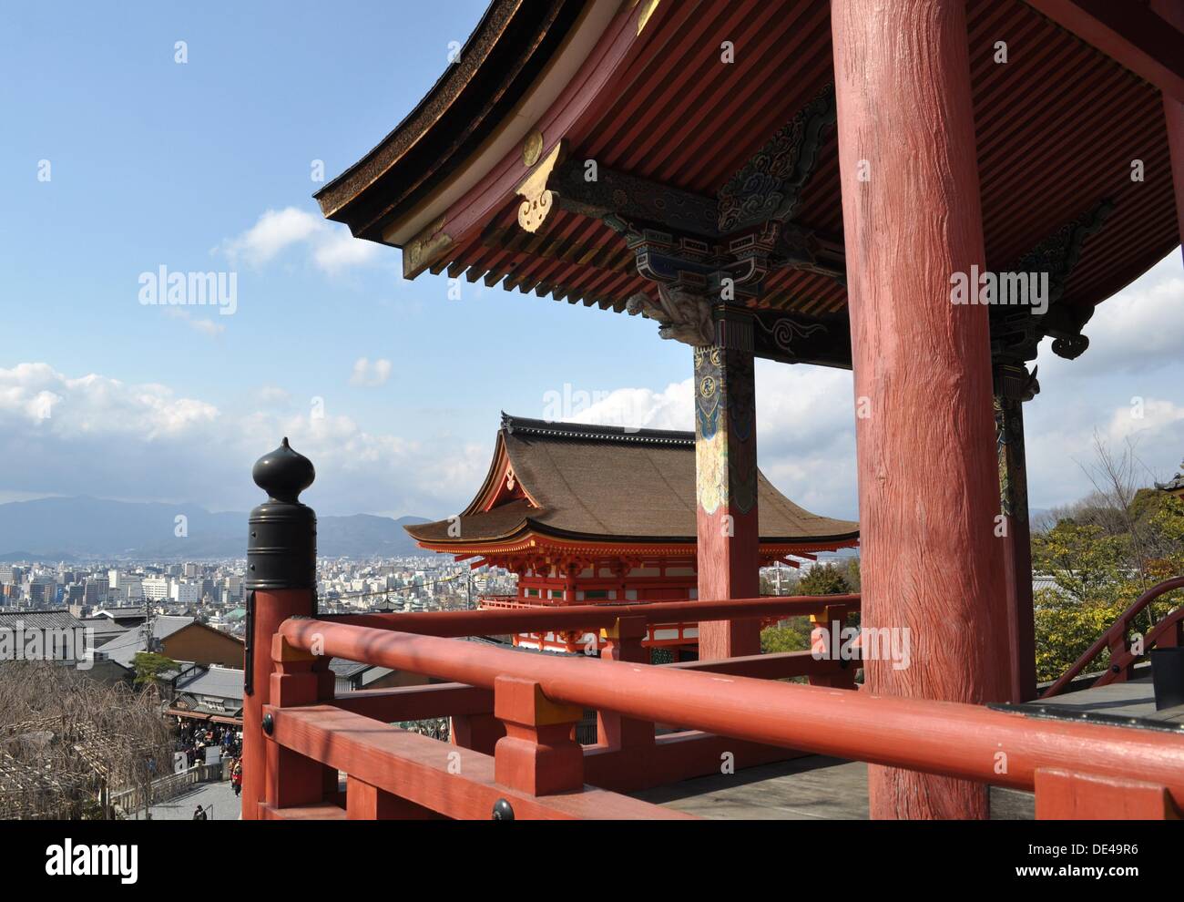 View city from kiyomizudera temple hi-res stock photography and images ...