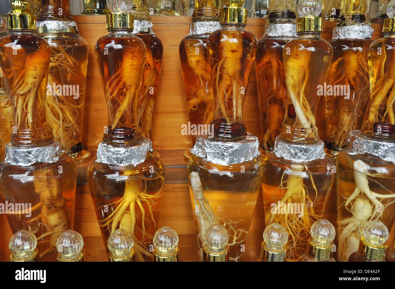Ginseng namdaemun market seoul south hi-res stock photography and ...