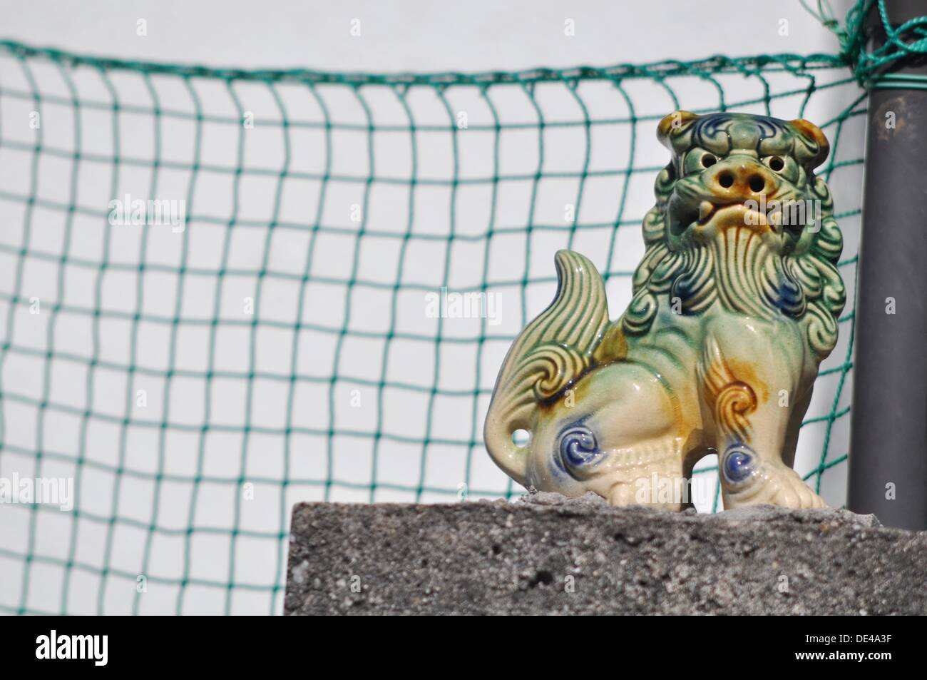 Naha okinawa japan shisa statue hi-res stock photography and images - Alamy
