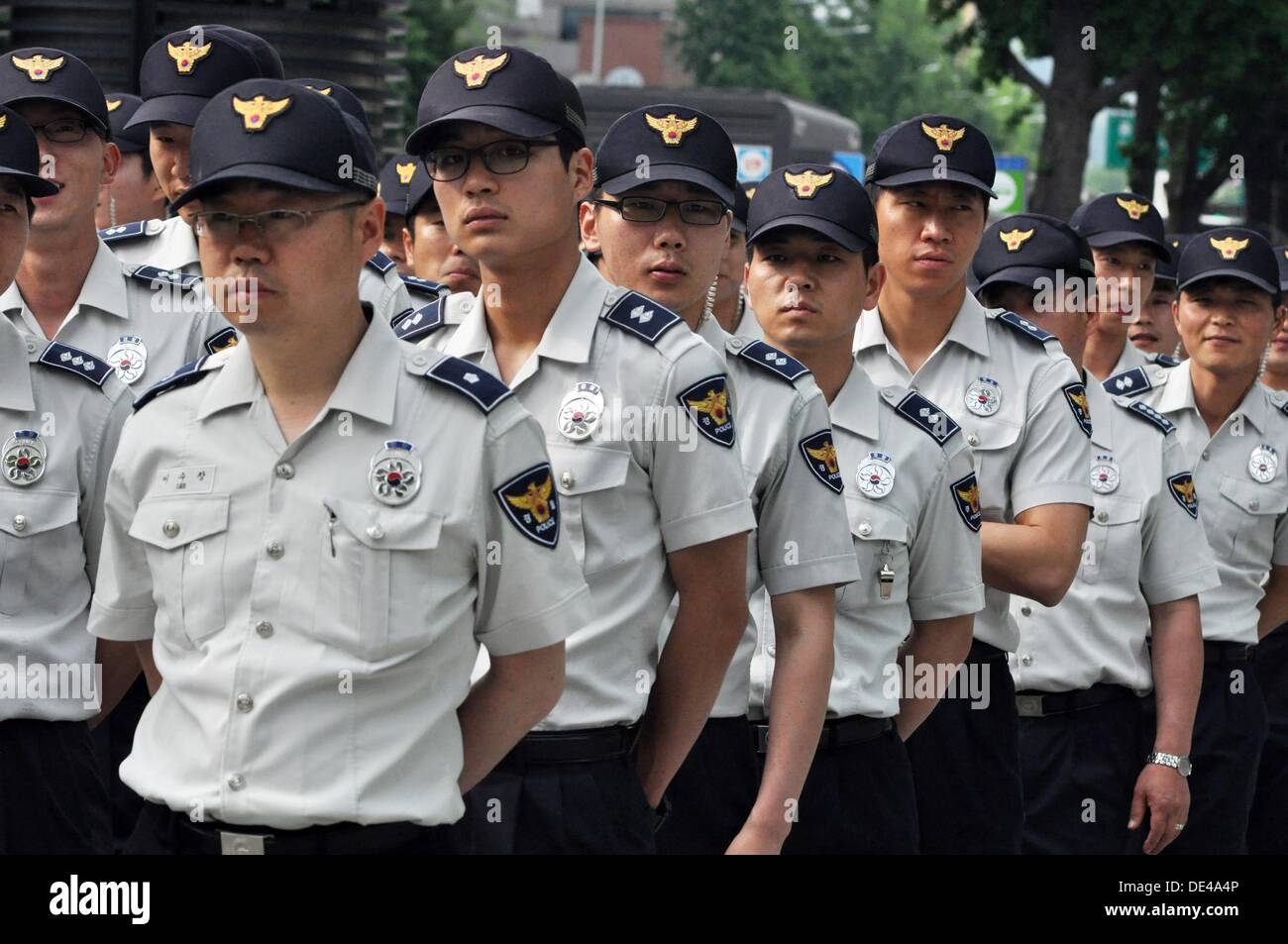 Police in seoul hi-res stock photography and images - Alamy