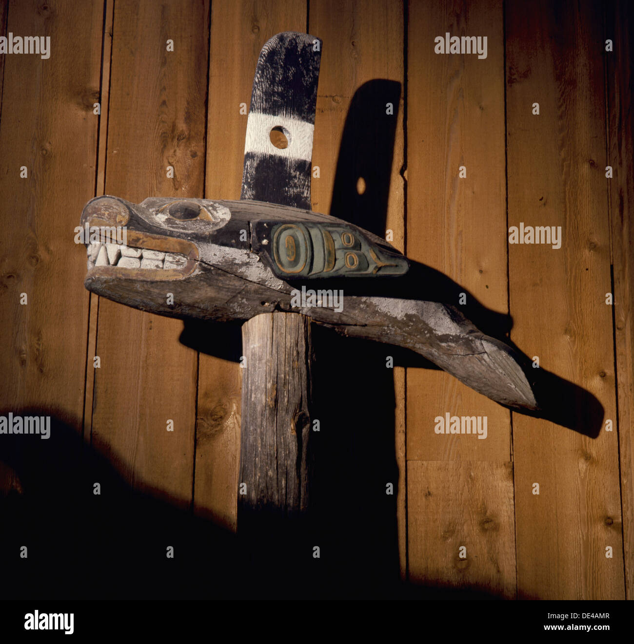 Mortuary totem pole hi-res stock photography and images - Alamy