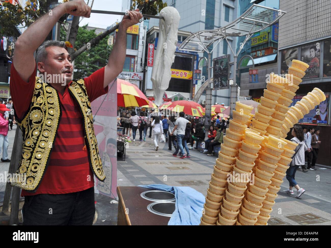 Turkish ice cream trick hi-res stock photography and images - Alamy