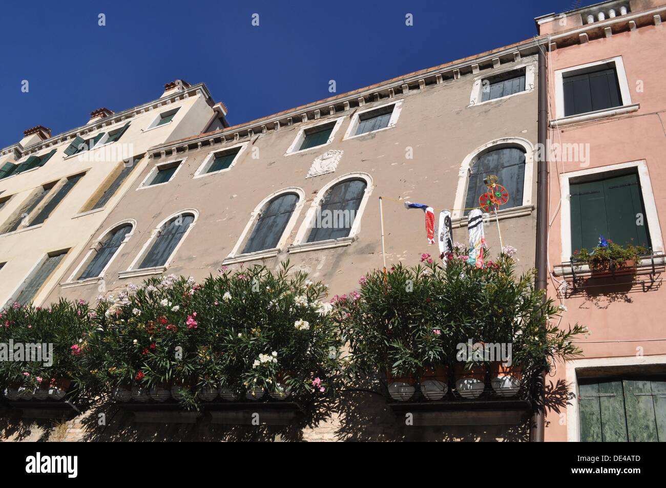 Venezia (Italy): houses in Venetian style Stock Photo - Alamy
