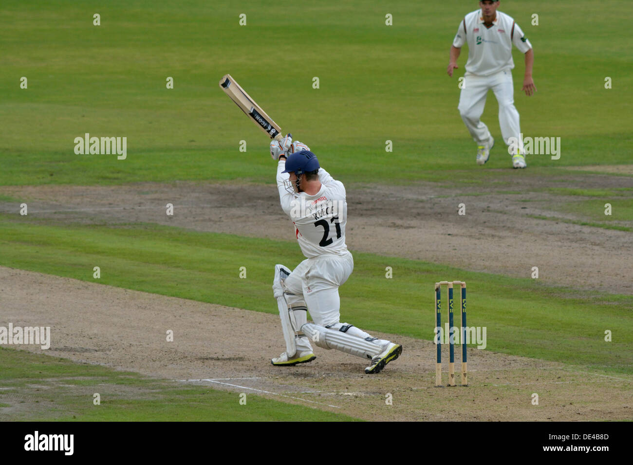 Cricket players drive style batsman hi-res stock photography and images ...