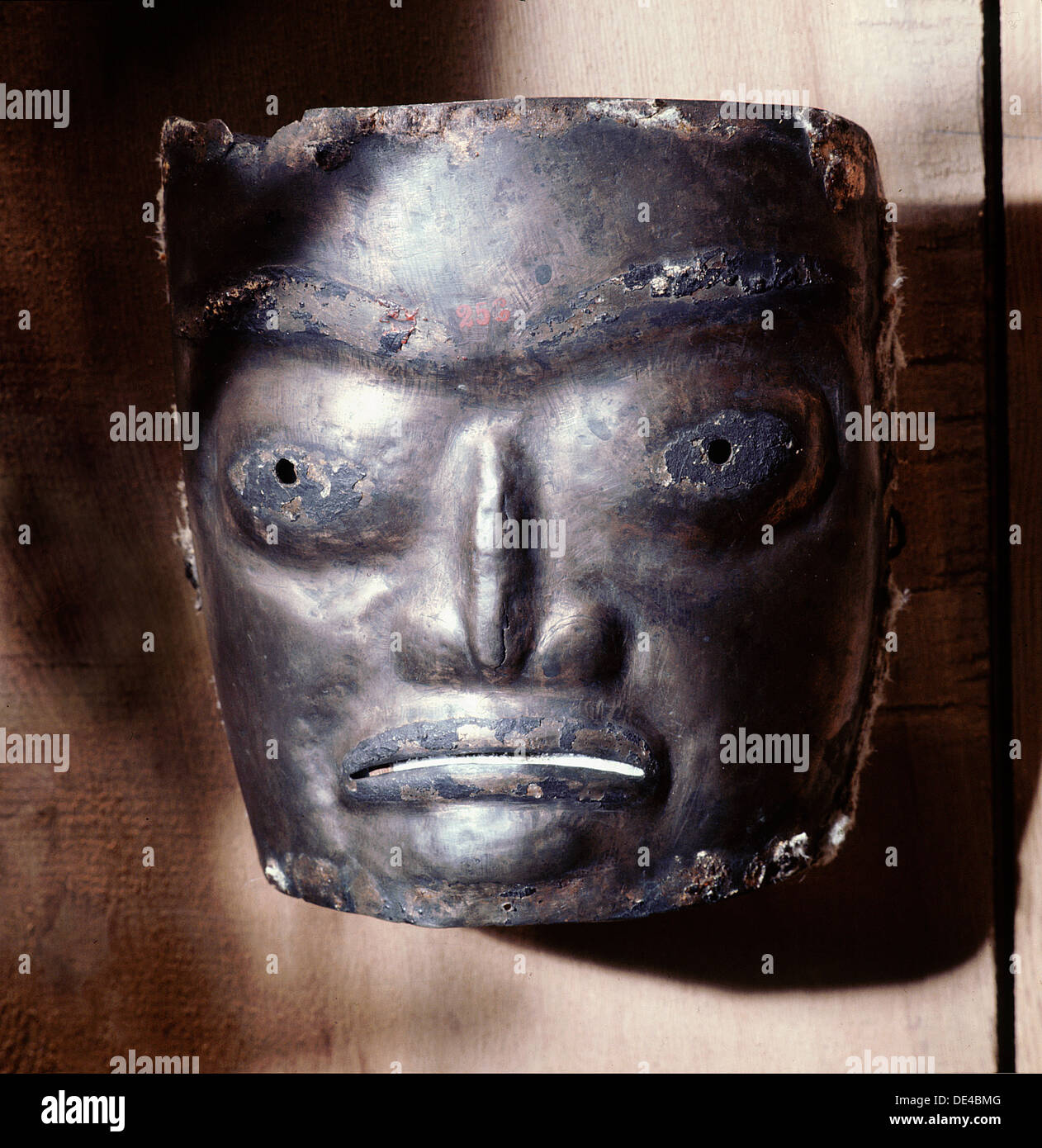 Copper mask hi-res stock photography and images - Alamy