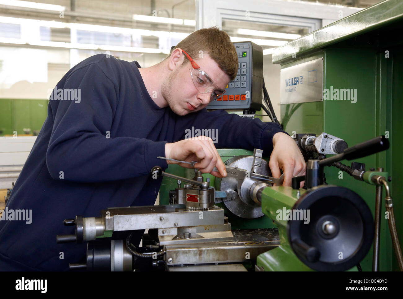 Metalworker High Resolution Stock Photography and Images - Alamy