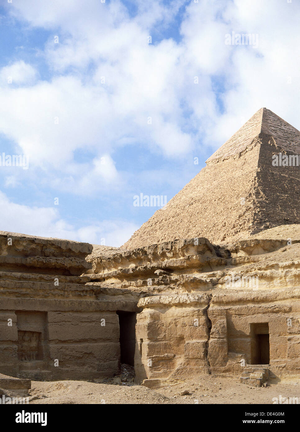 Menkaura pyramid hi-res stock photography and images - Alamy