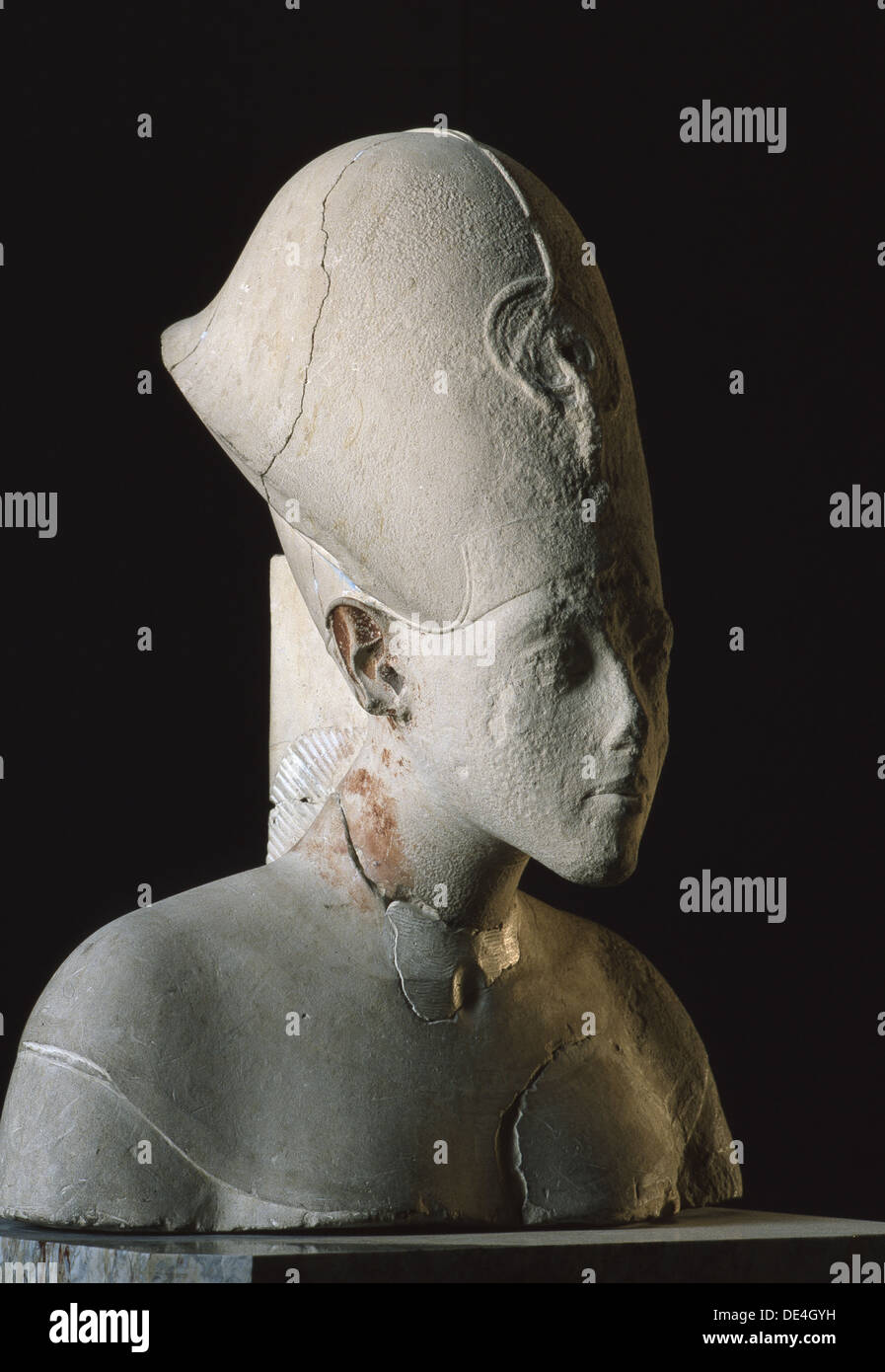 Khepresh crown hi-res stock photography and images - Alamy