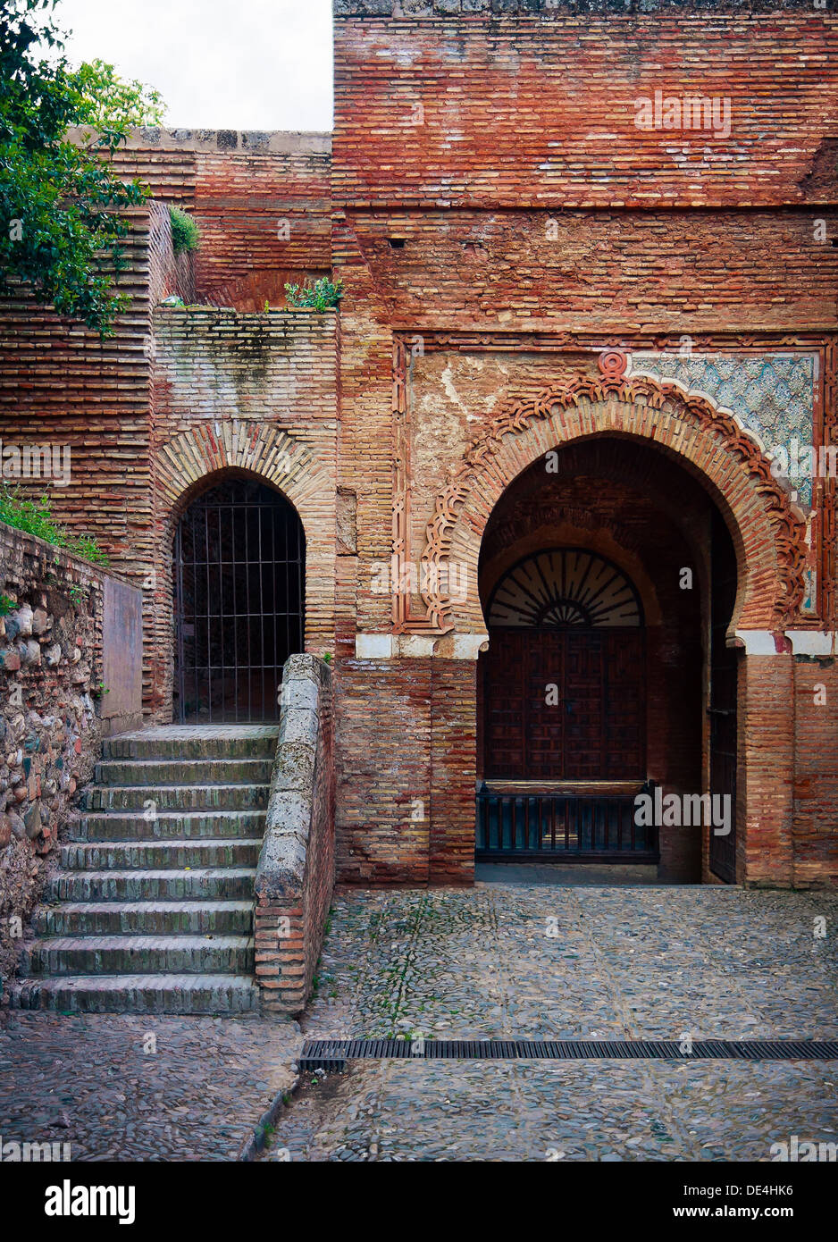 Ancient gates hi-res stock photography and images - Alamy