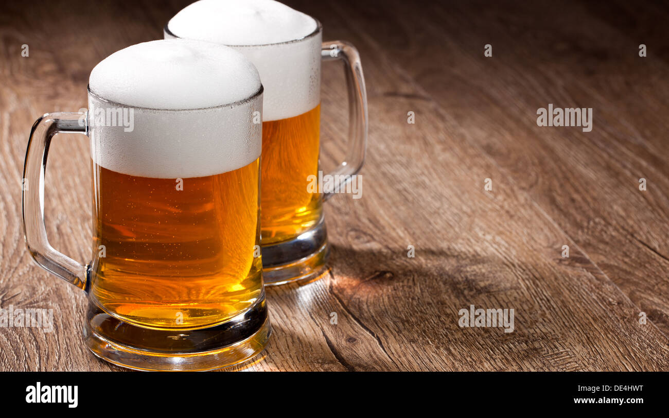 Beer barrel bar table hi-res stock photography and images - Alamy