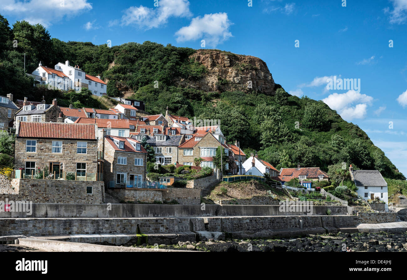 Afternoon light on Runswick Bay village Stock Photo - Alamy
