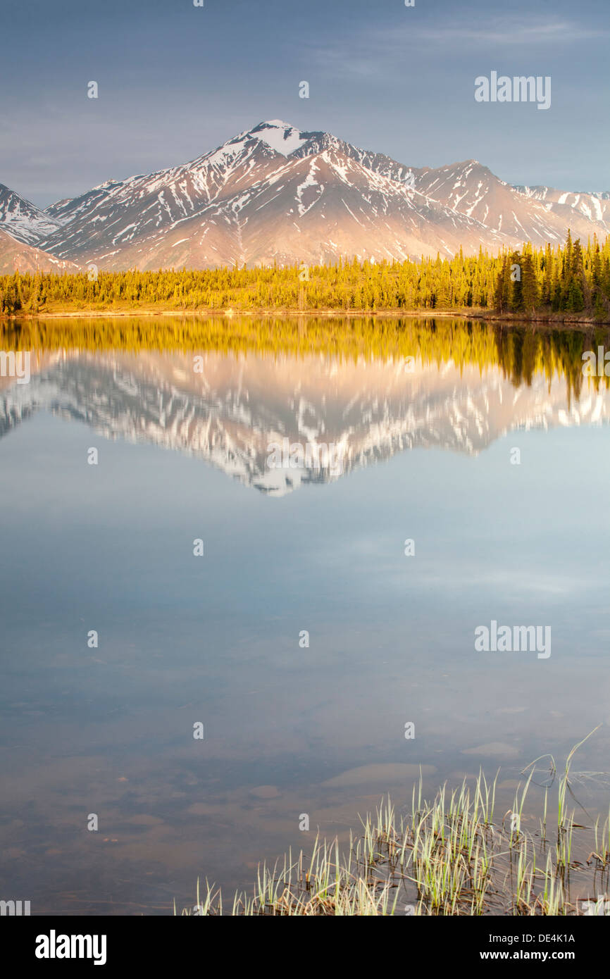 Alaska denali mountain hi-res stock photography and images - Alamy