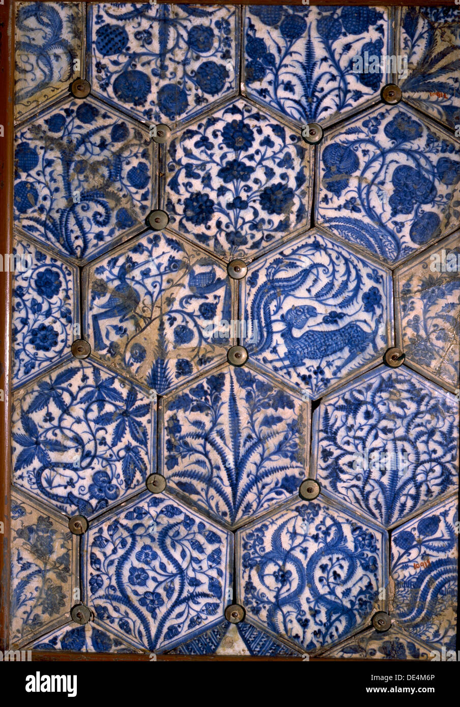 Iznik bird hi-res stock photography and images - Alamy