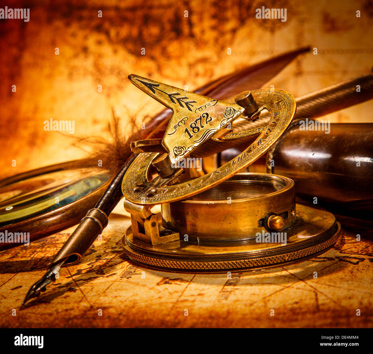Vintage compass goose quill pen hi-res stock photography and images - Alamy
