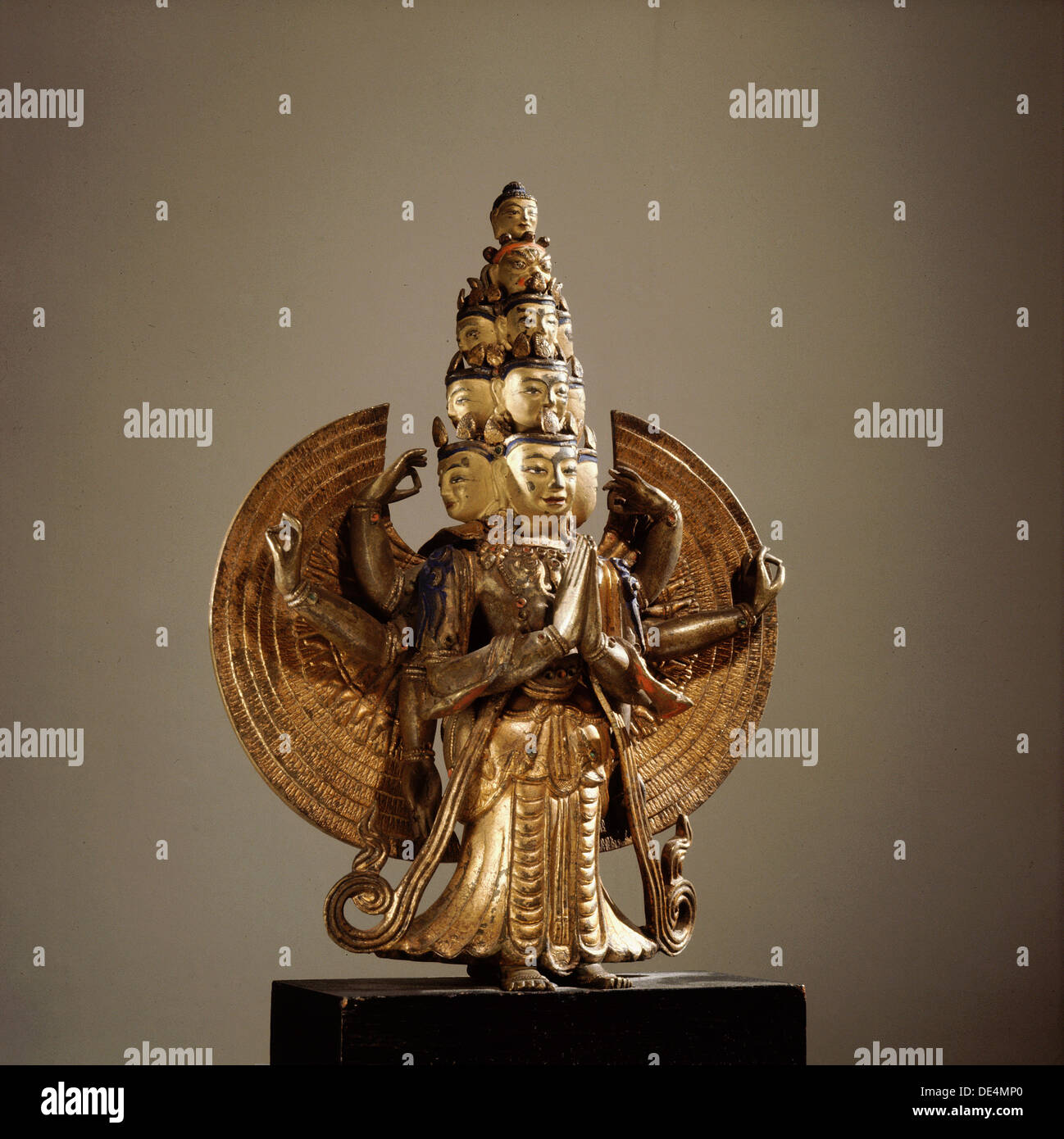 Thousand armed bodhisattva avalokitesvara hi-res stock photography and ...