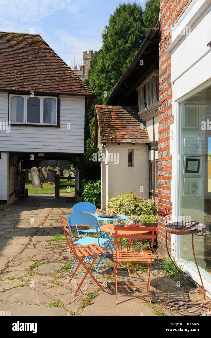 Cafe tables chairs church hi-res stock photography and images - Alamy