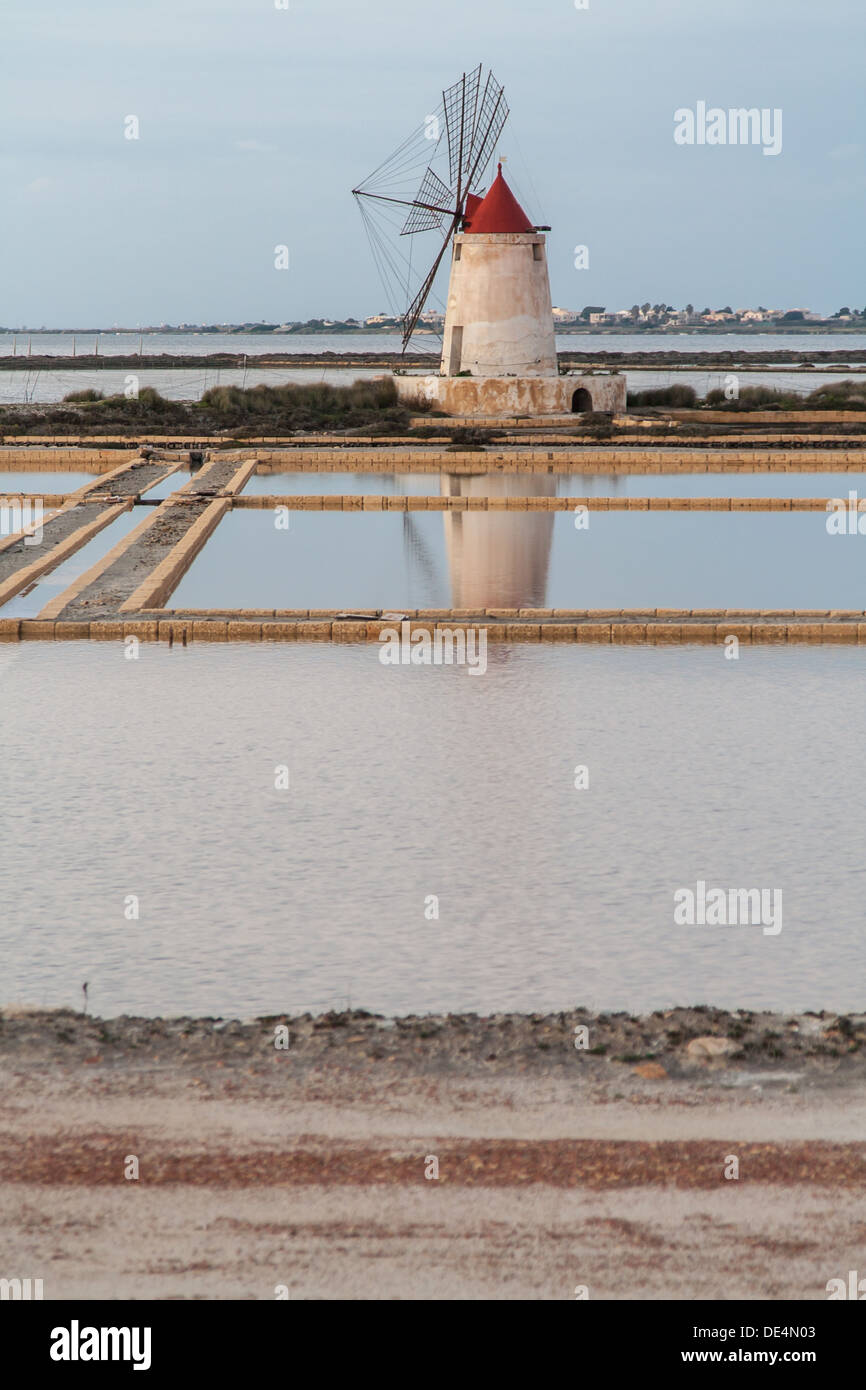 Typical windmill at the salt pond of Marsala, Sicily Stock Photo - Alamy