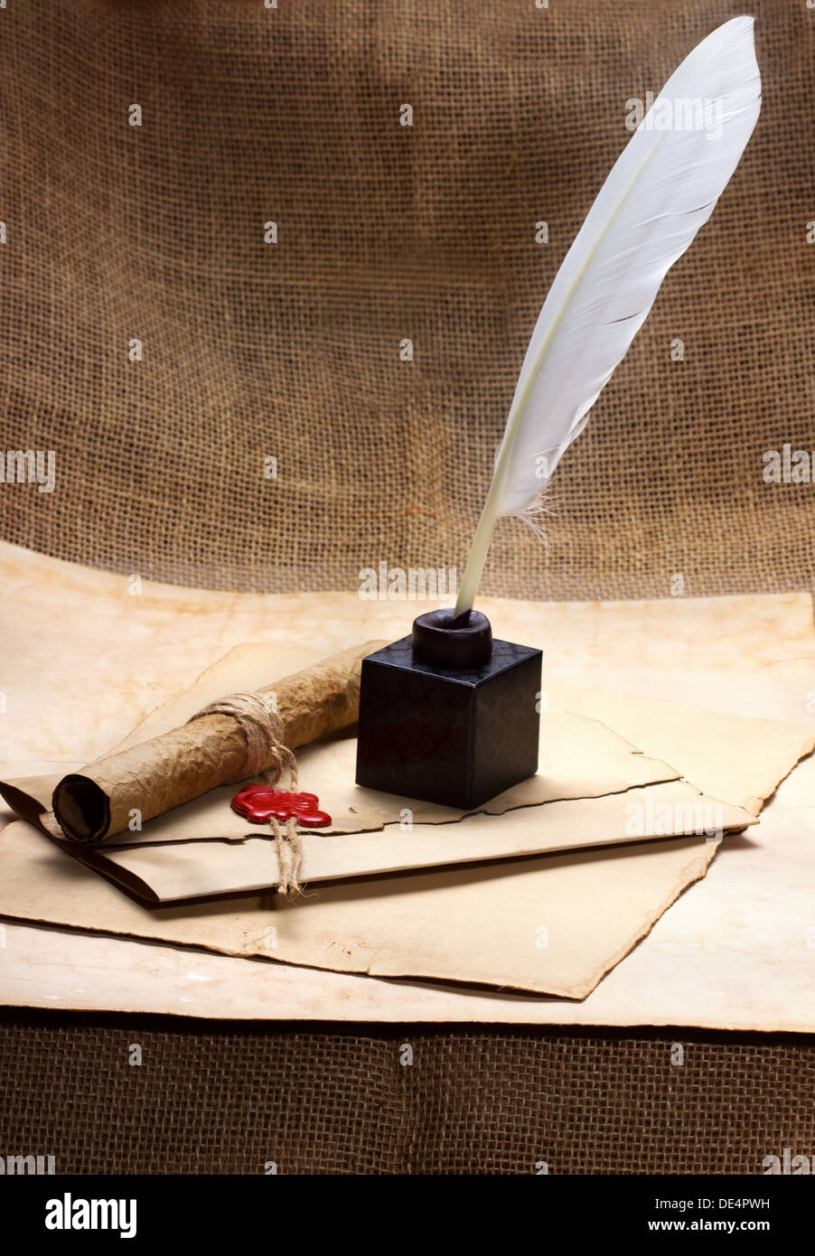 Old paper hi-res stock photography and images - Alamy