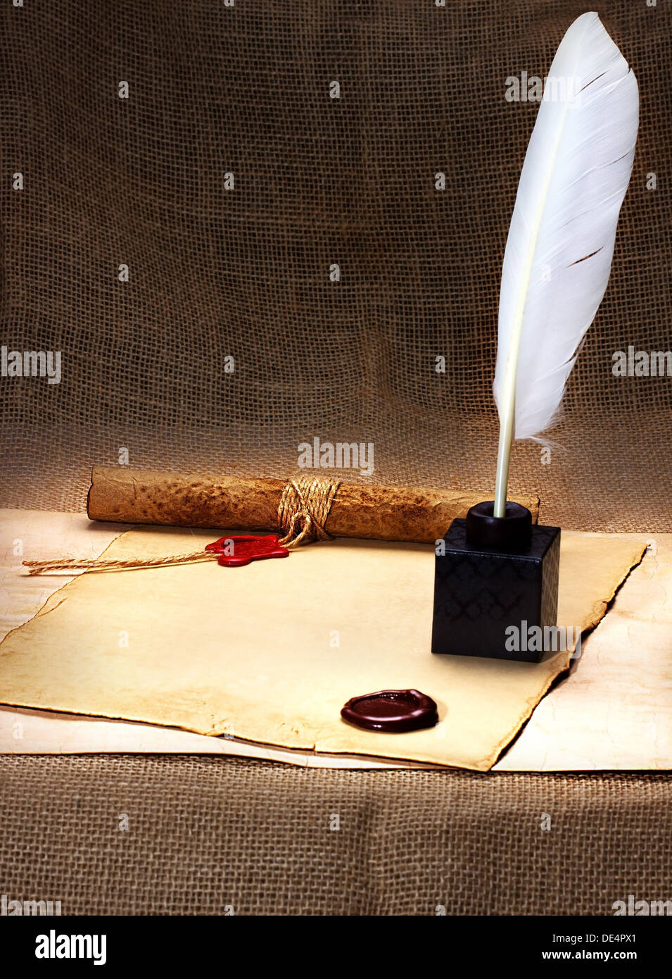 Old paper hi-res stock photography and images - Alamy