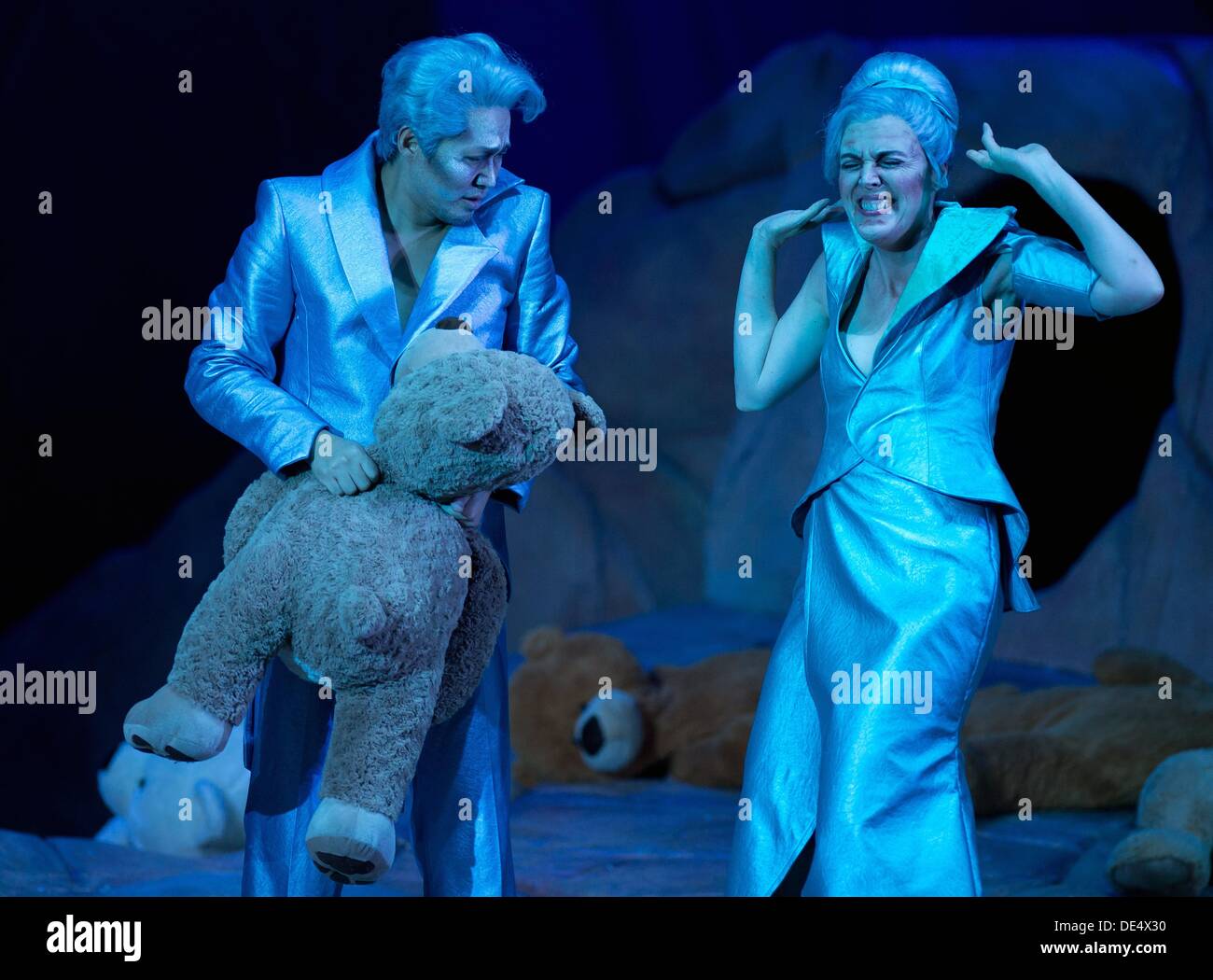 Actors Nicole Chevalier (Titania, R) and David DQ Lee (Oberon) rehearse ...