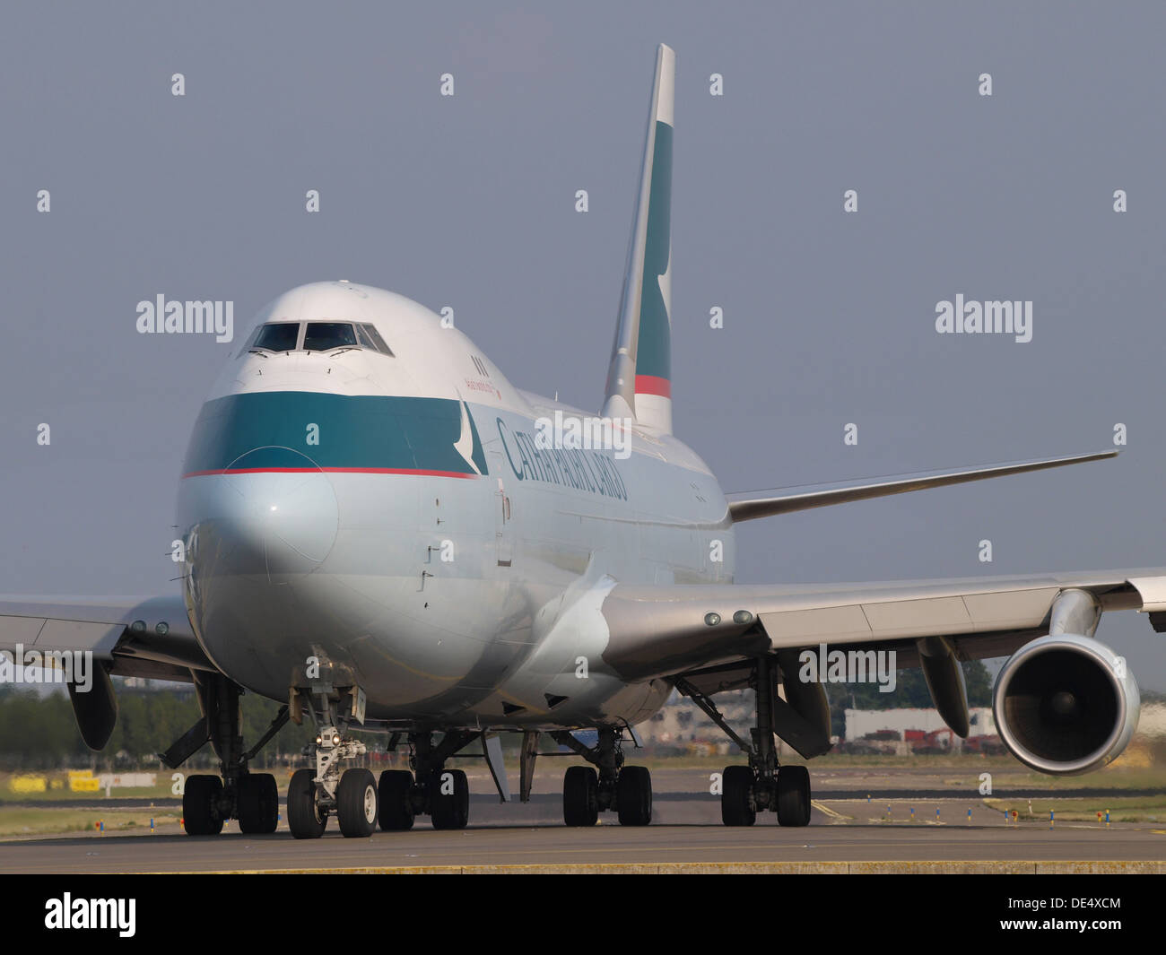 The Boeing 747-467F(ER) with registration B-LIC is a cargo version of ...