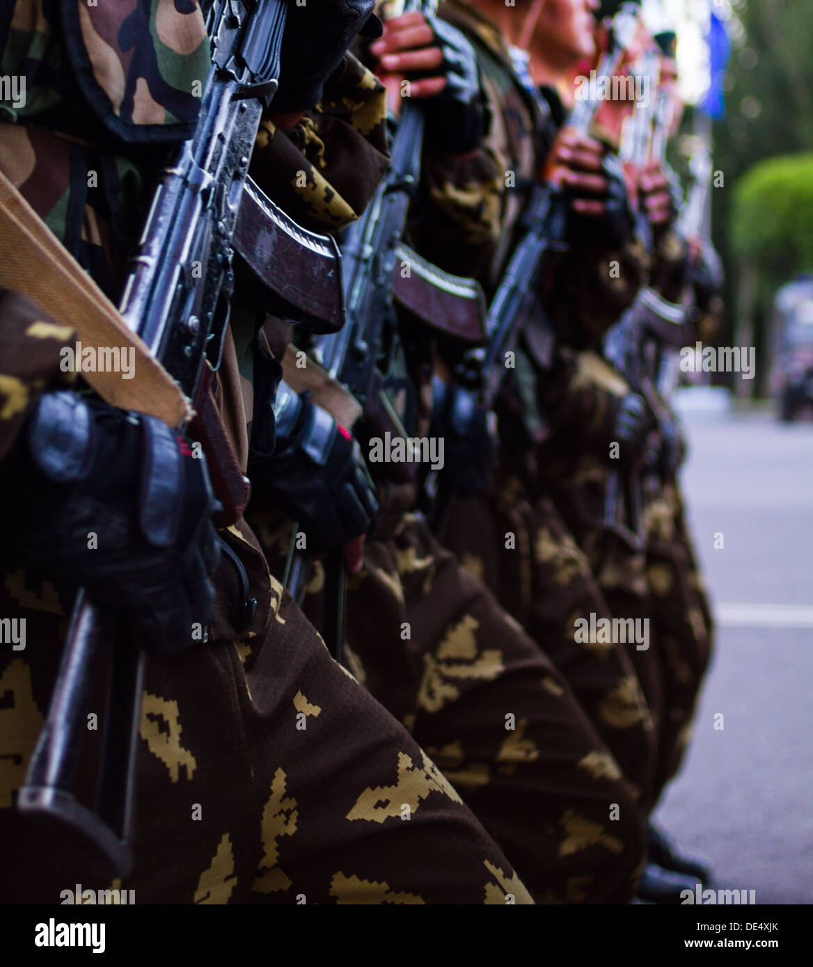 Army soldiers seals team hi-res stock photography and images - Alamy