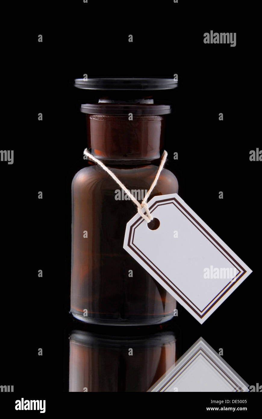 Empty sign hi-res stock photography and images - Alamy