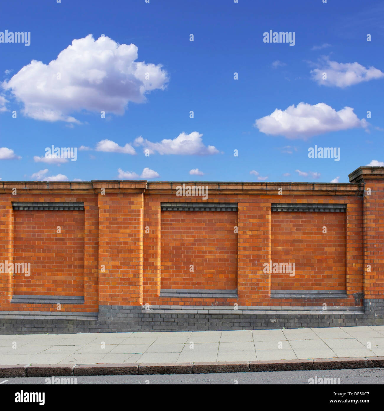 Brick sidewalk hi-res stock photography and images - Alamy