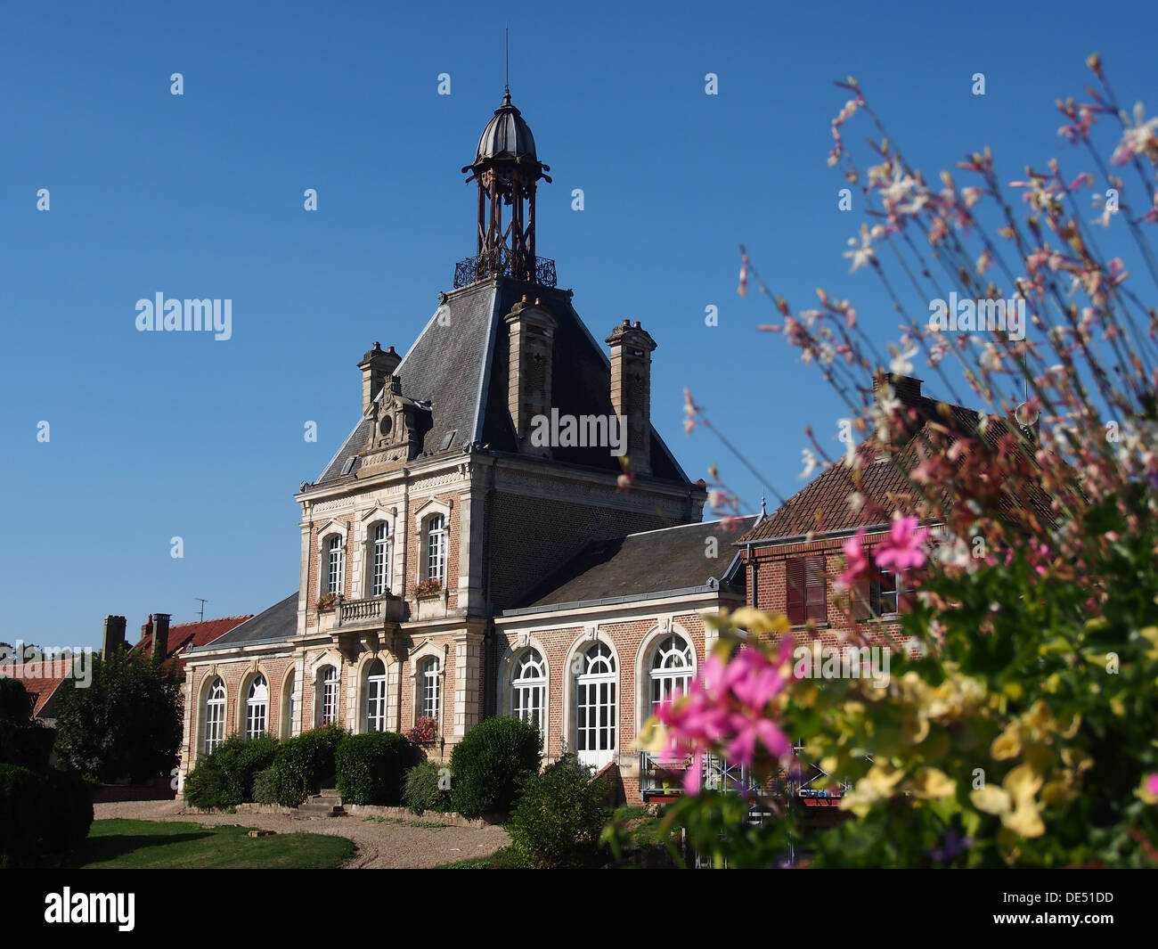 The Hotel de Ville de Long is a historic town hall located in Long ...