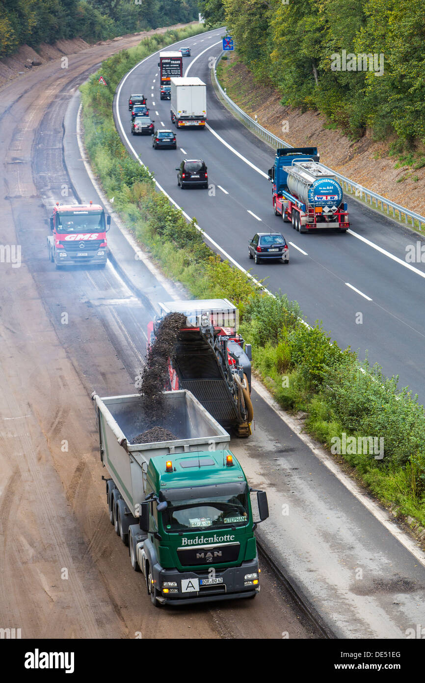 Mobile roadworks hi-res stock photography and images - Alamy