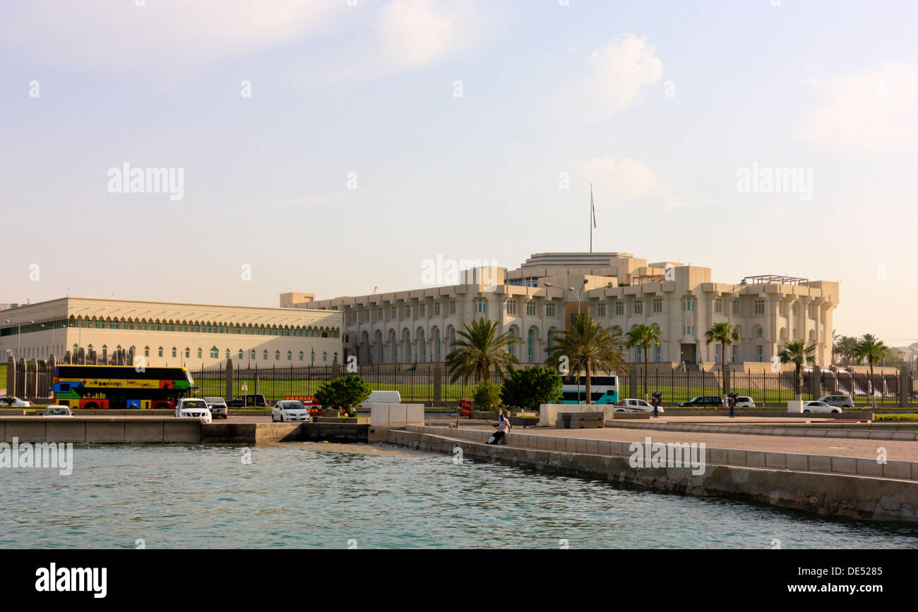 Picture Of Qatar King at Roderick Tipton blog