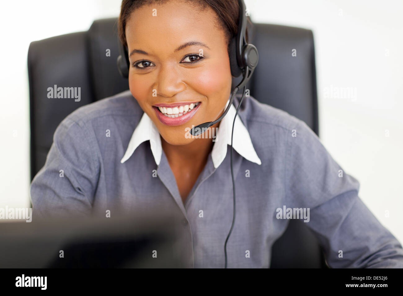 beautiful young African call center representative Stock Photo - Alamy