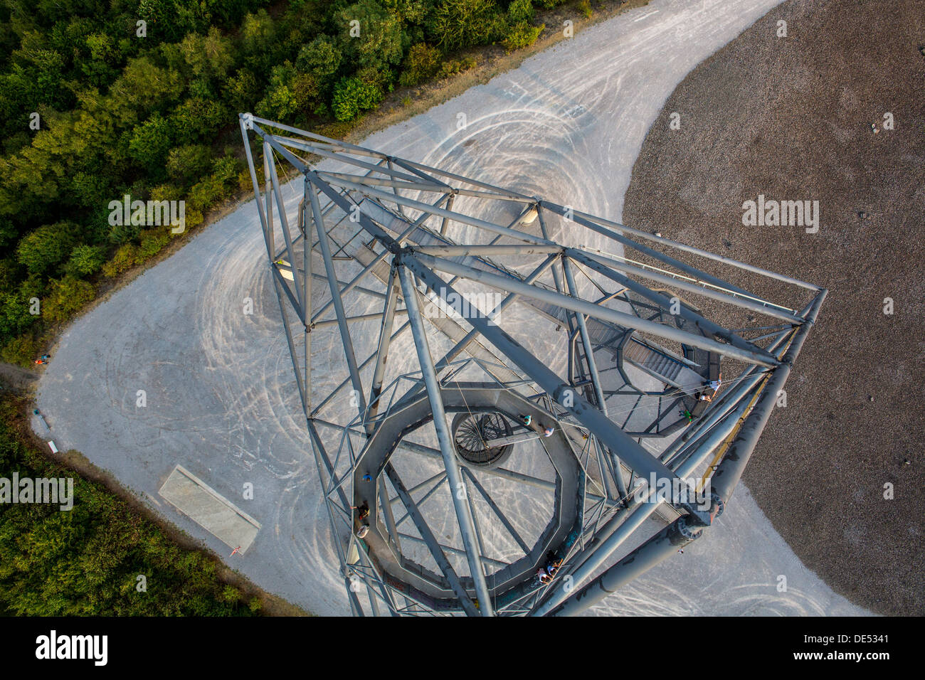 Tetrahedron hi-res stock photography and images - Alamy
