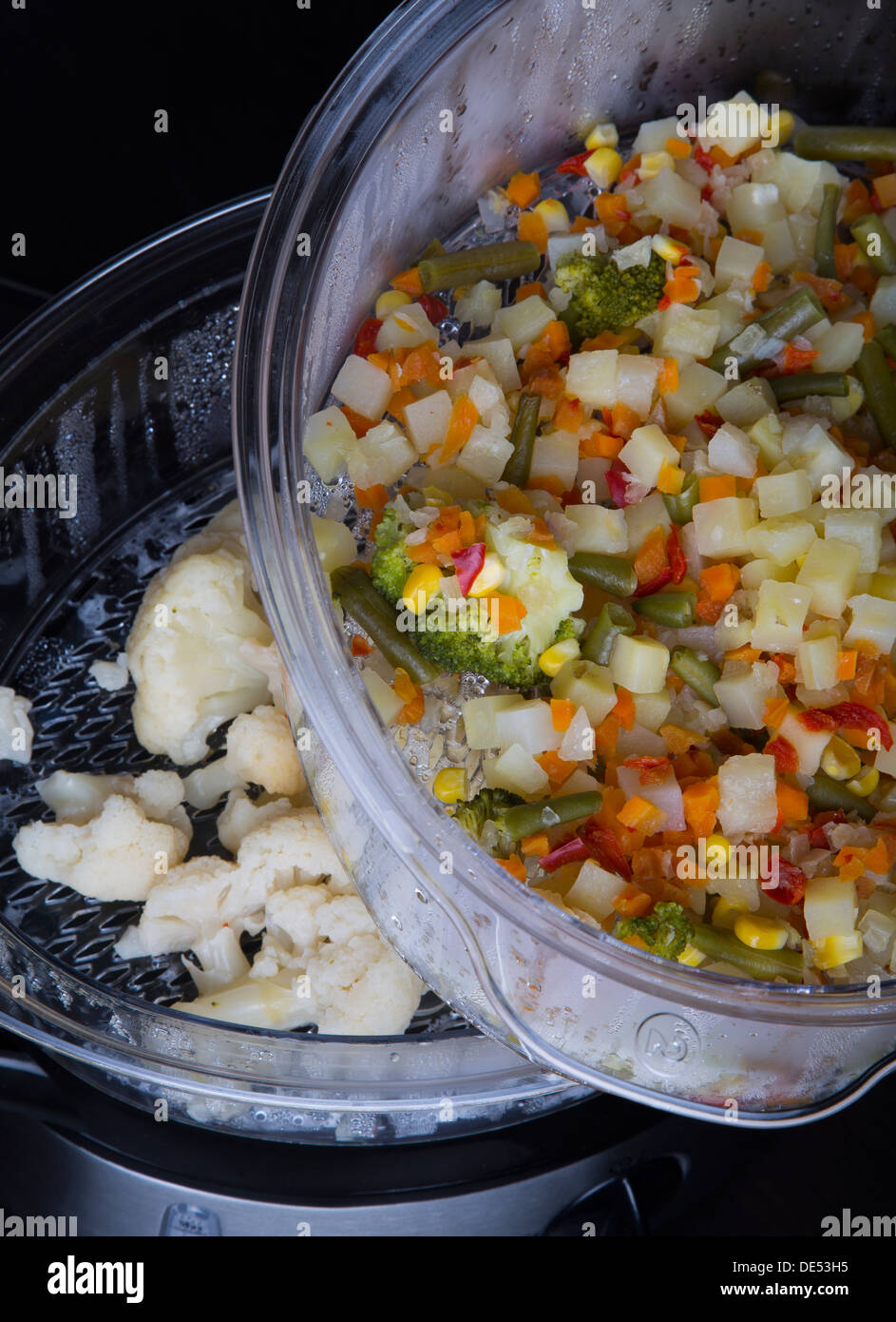 Steam pressure and food hi-res stock photography and images - Alamy