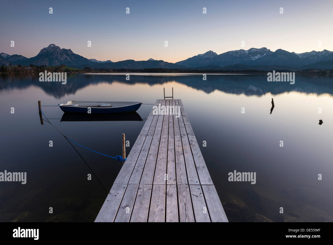 Jetties with rowing boats hi-res stock photography and images - Alamy